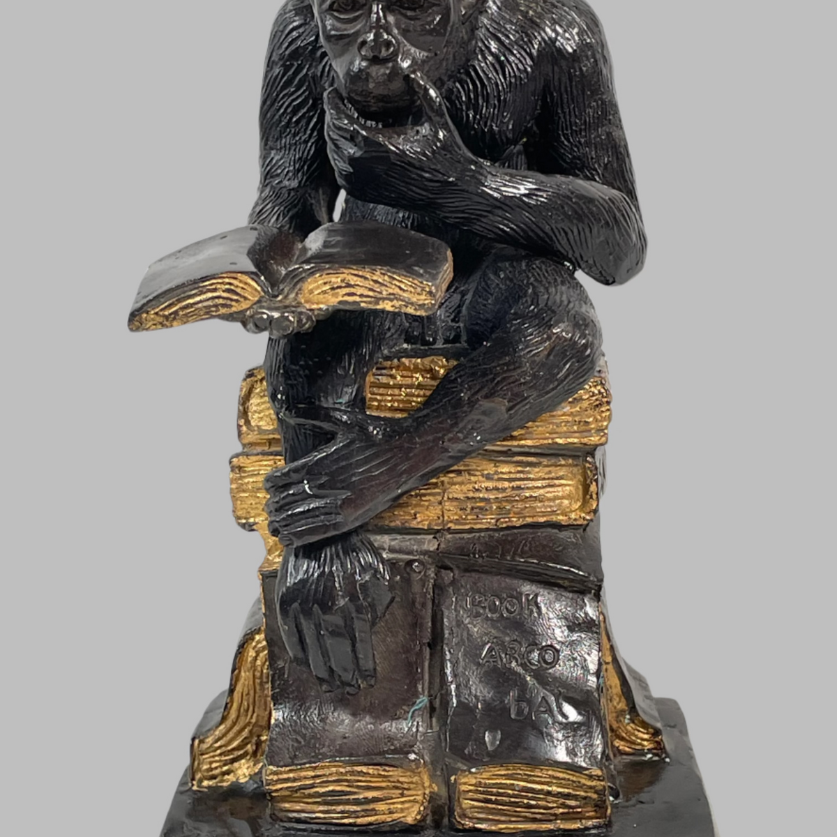 Heavy Vintage Philosopher Monkey Sculpture – Cast Metal Scholar Ape Re – Éco-Dépôt Montréal