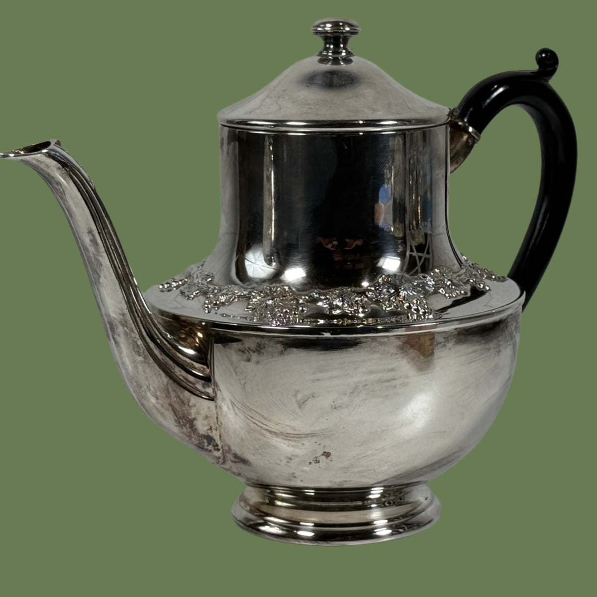 Vintage Wm. A. Rogers Silverplate Teapot – Model 6133 – Old English Re ...